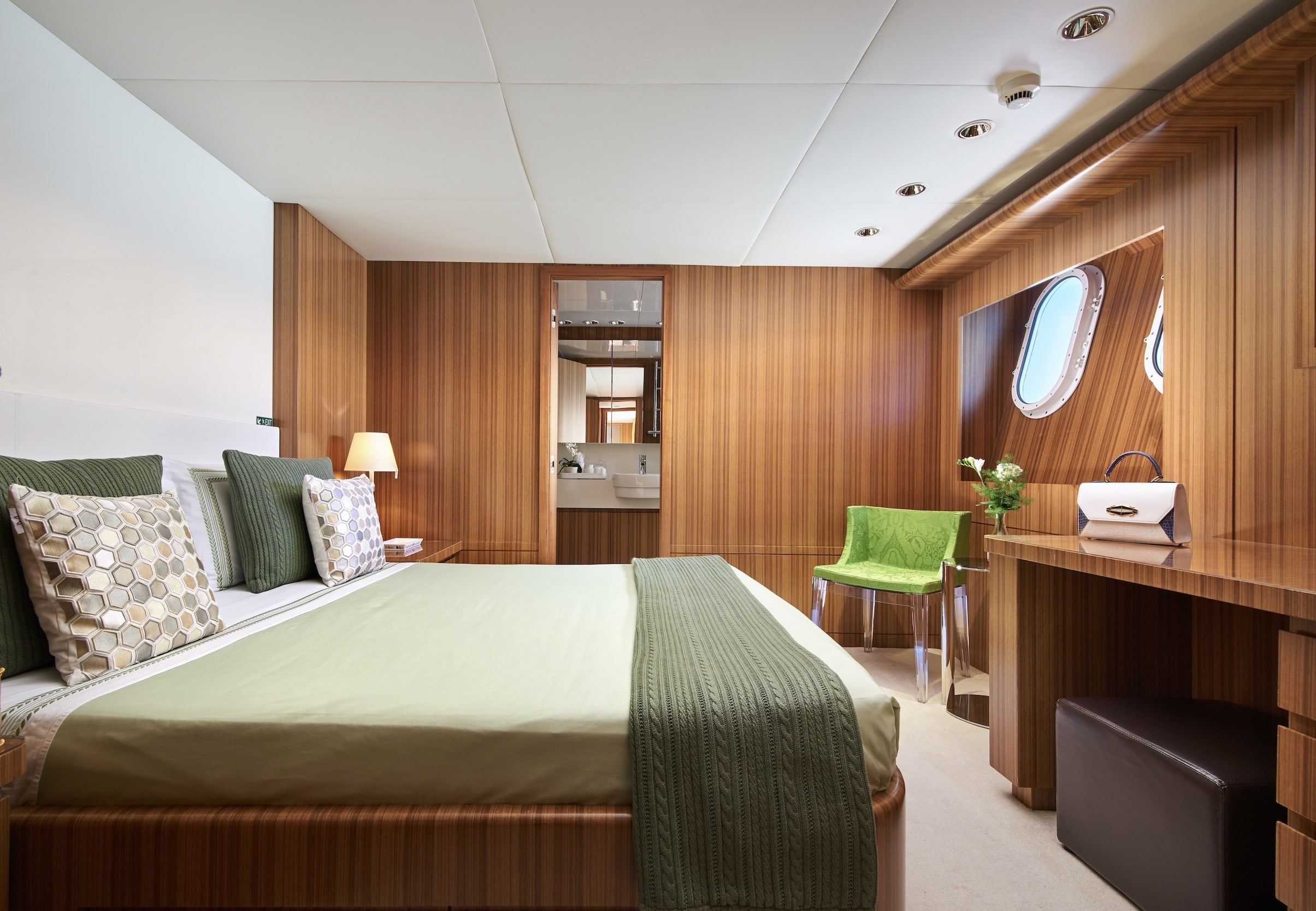 Sea Shell Yacht Charter - 212 Yachts