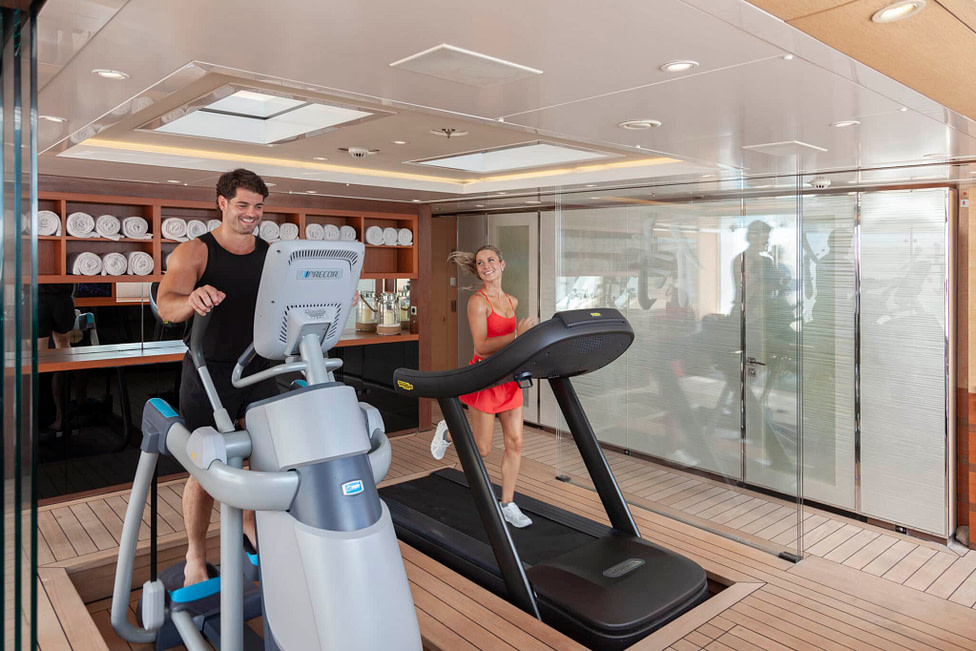 What to Do on a Yacht | Best Yacht Activities | 212 Yachts