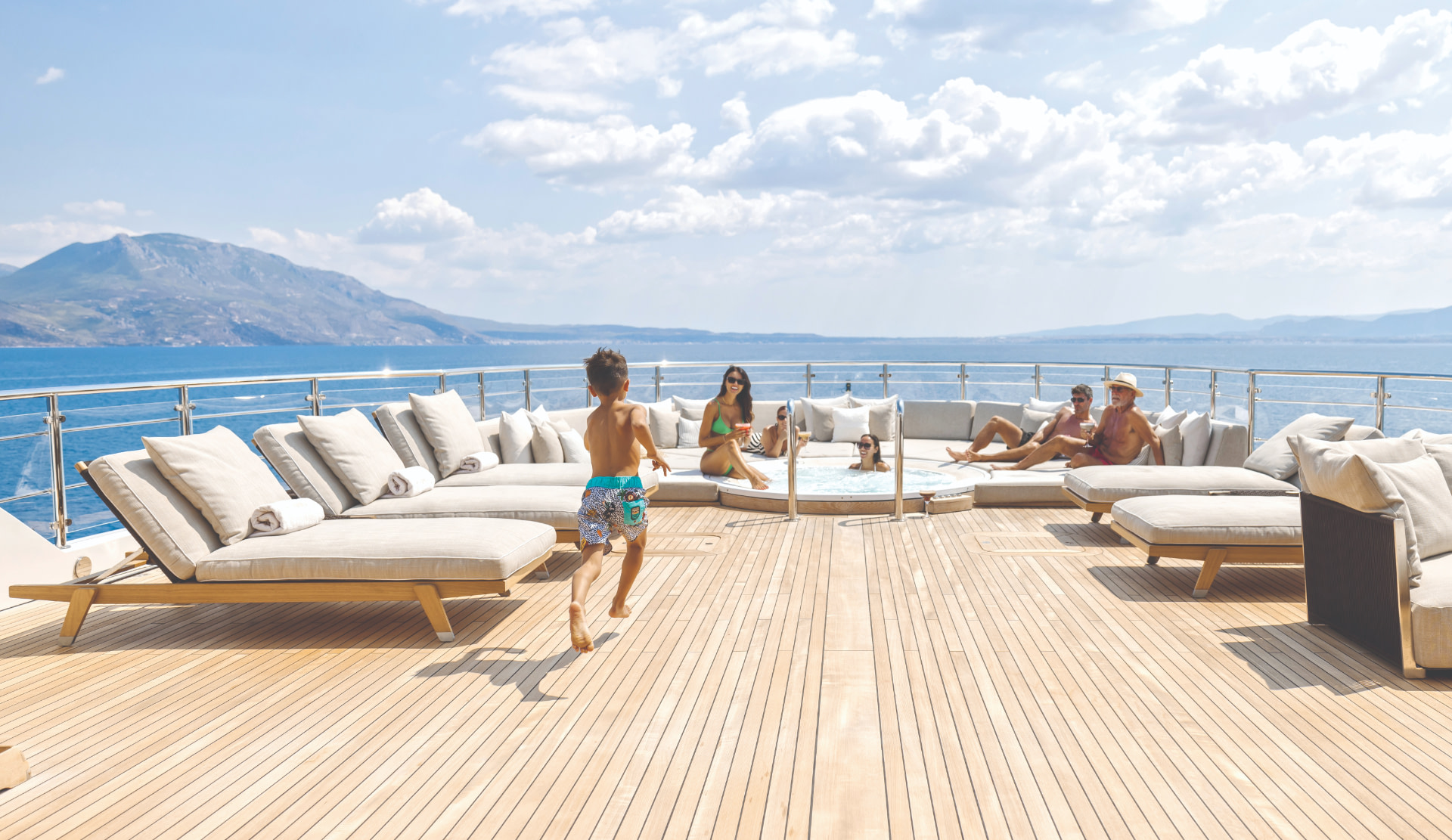 A List On How To Pack For a Yacht Charter Week | 212 Yachts