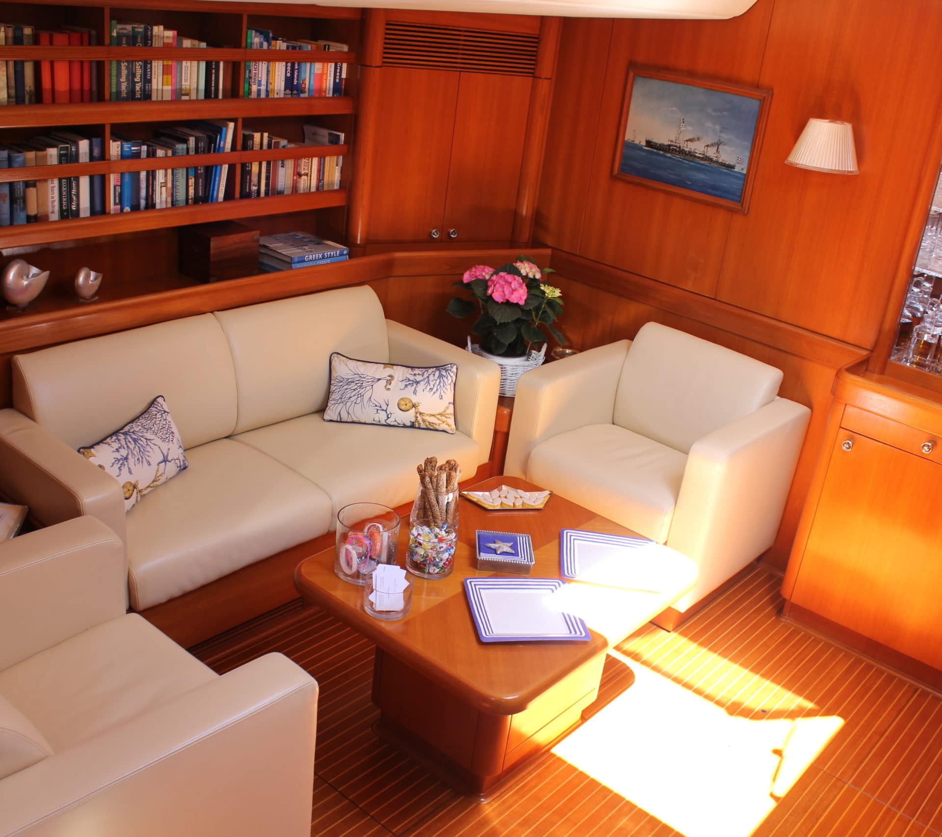 Callisto Yacht Charter - 212 Yachts