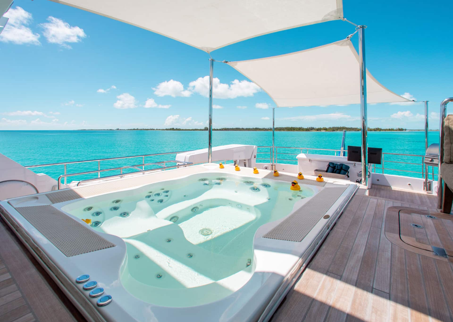 Yacht Charter Contract Explained | 212 Yachts